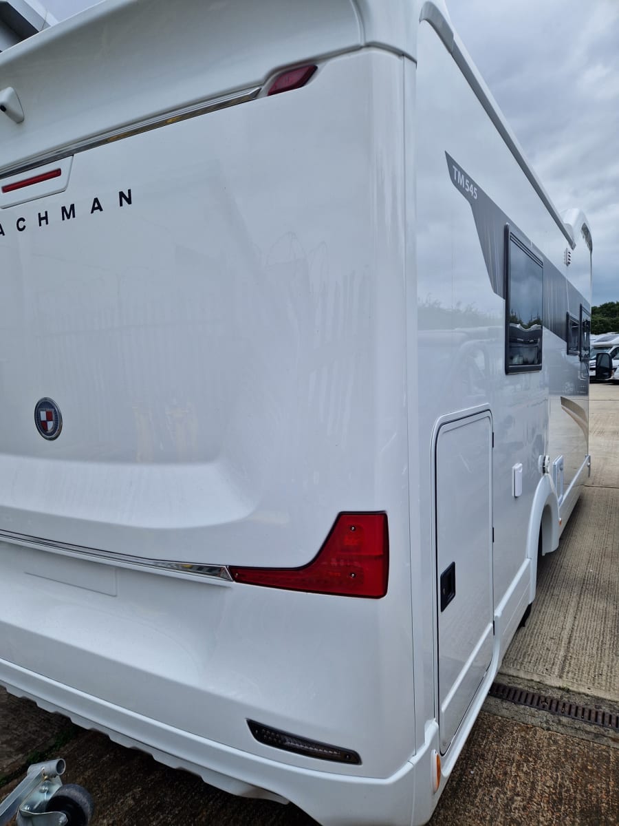 2024 Coachman Travel Master 565 (ref: N3366)