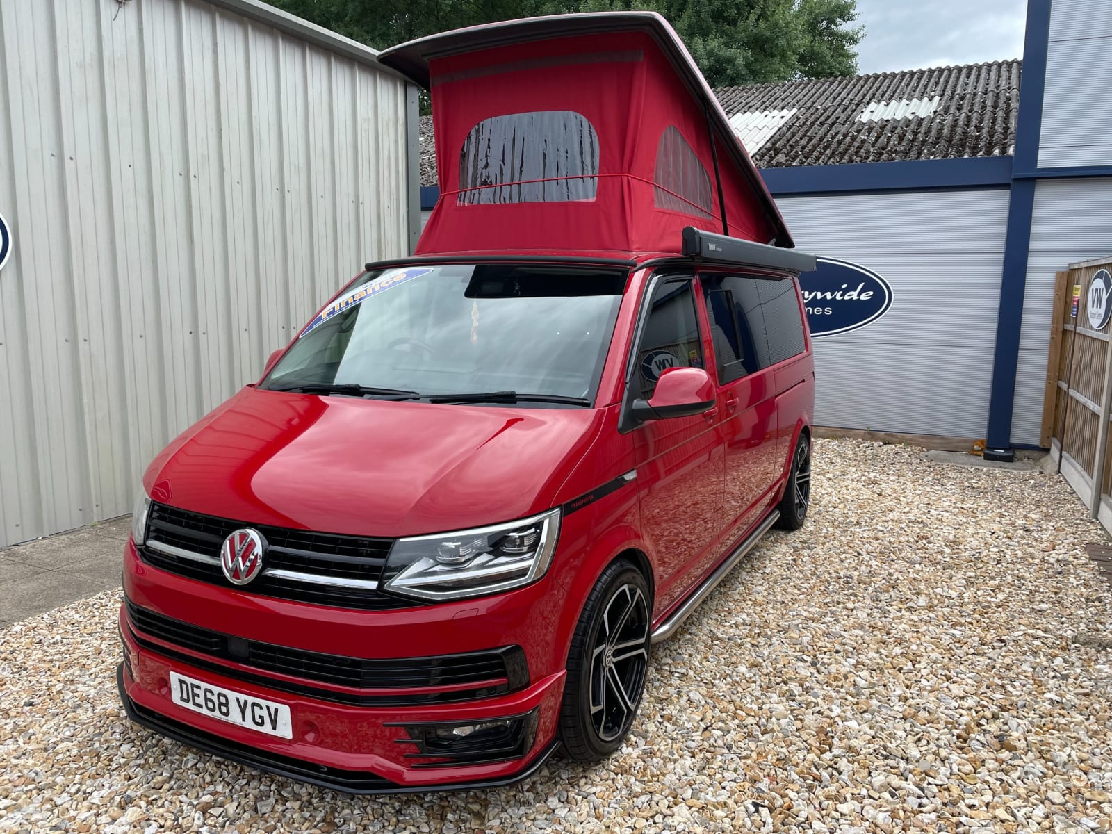 2018 Volkswagen Transporter Red