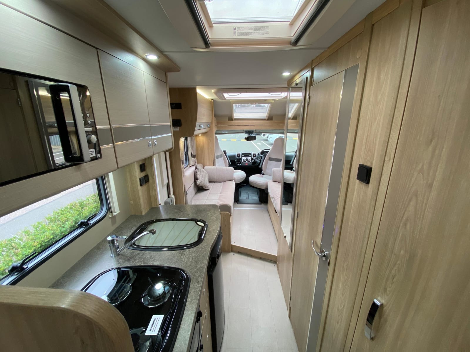 Elddis Autoquest 194 Peugeot Boxer 2.0 130bhp