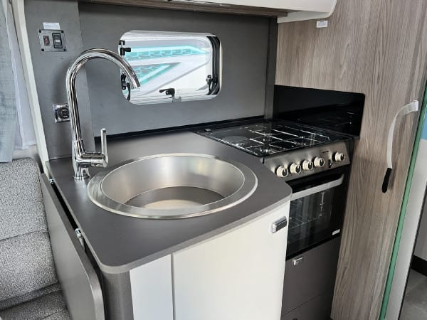 Swift Voyager 510 [auto]