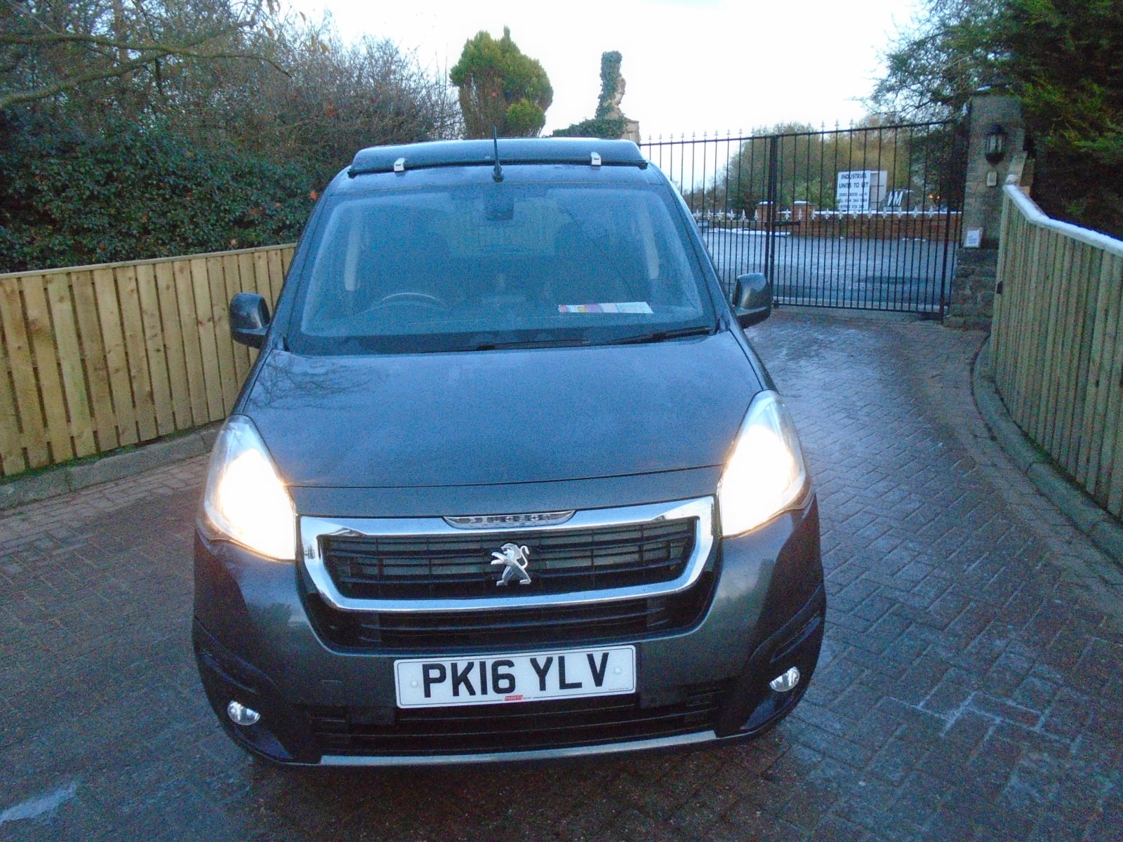 Peugeot Partner Automatic Pop Top Micro Camper