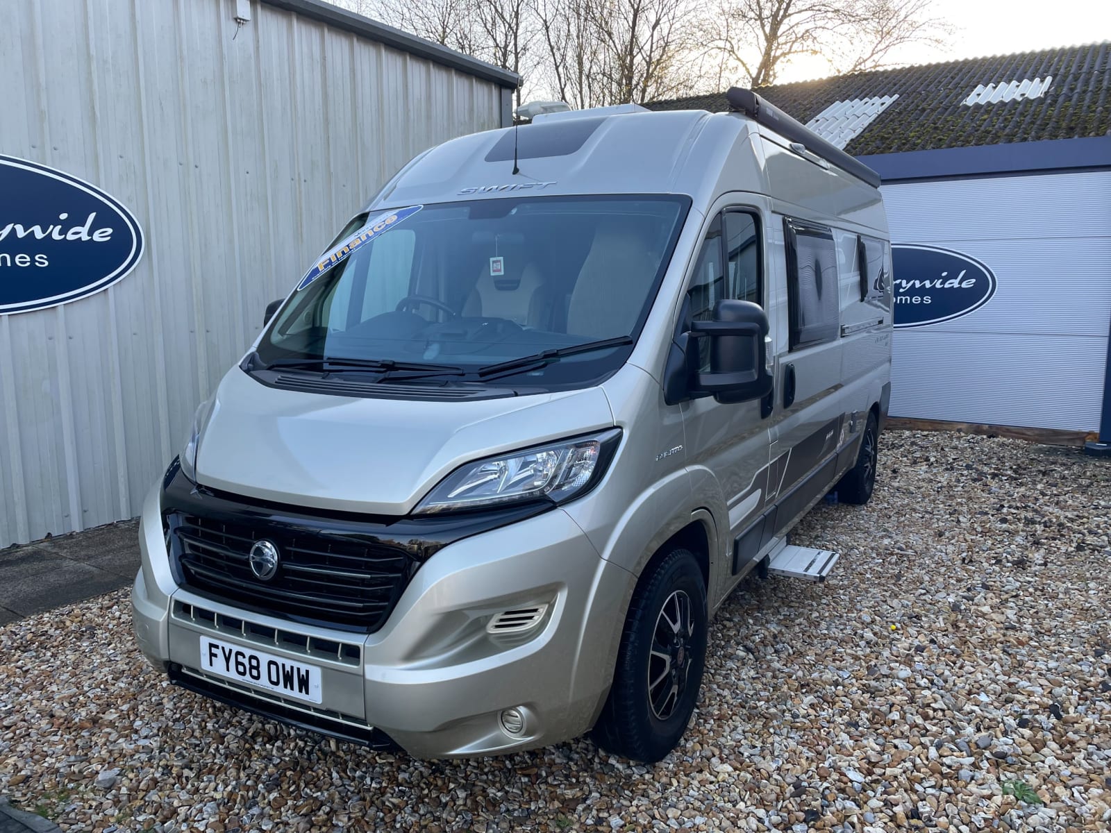 2018 Swift Select 122 Gold