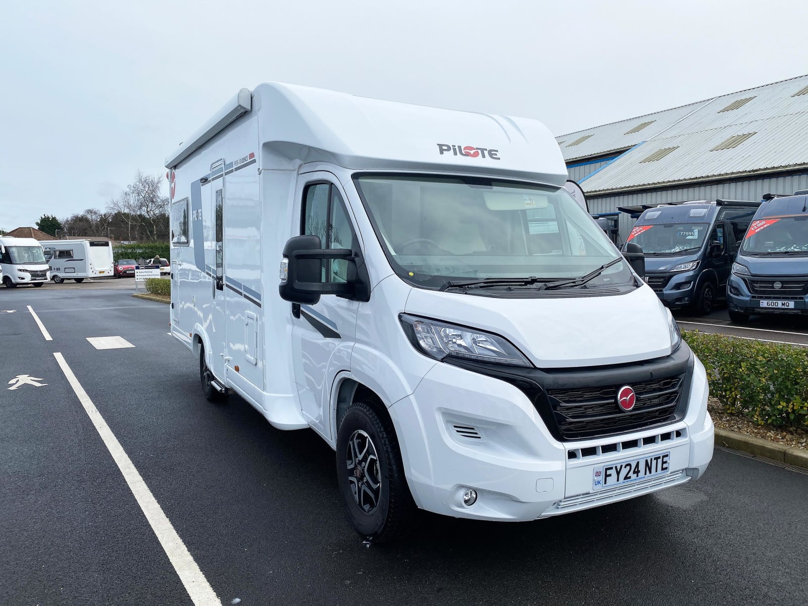 Pilote P696u Evidence Fiat Ducato 2.2 140bhp Automatic