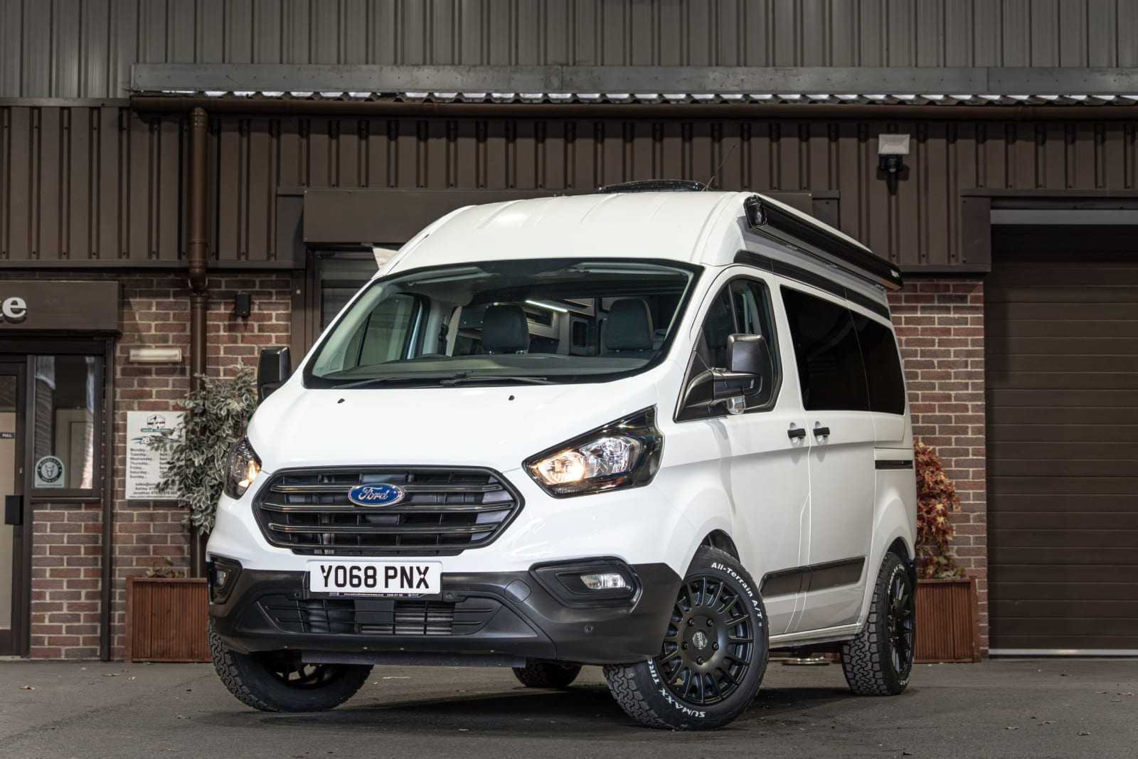 Ford Transit Custom Limited Polar White High Top Camperva...