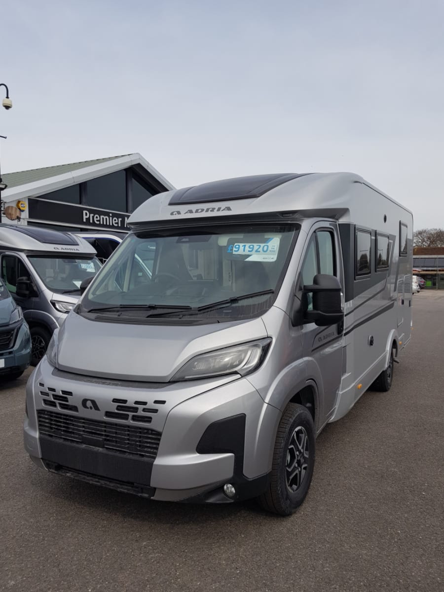 2025 Adria Compact Supreme Dl (ref: N3520)