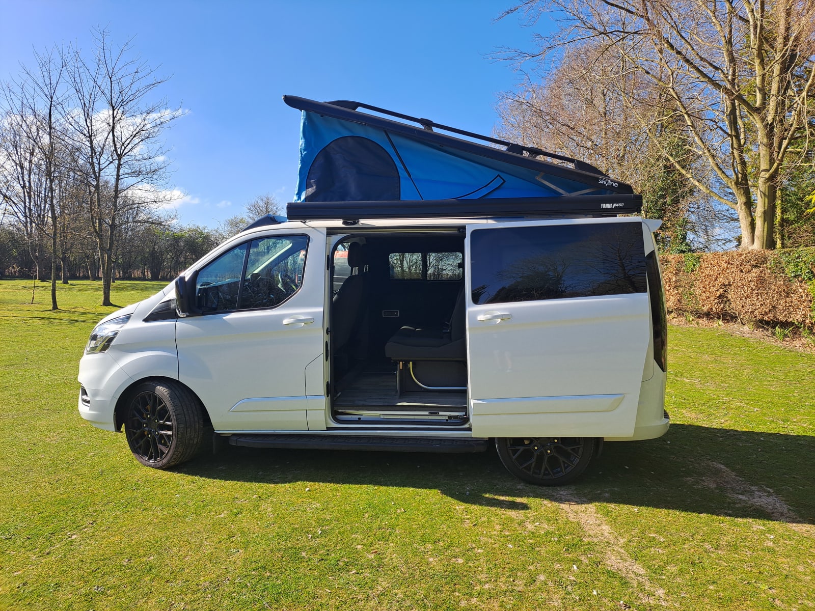 Smart Camper Van With Extras