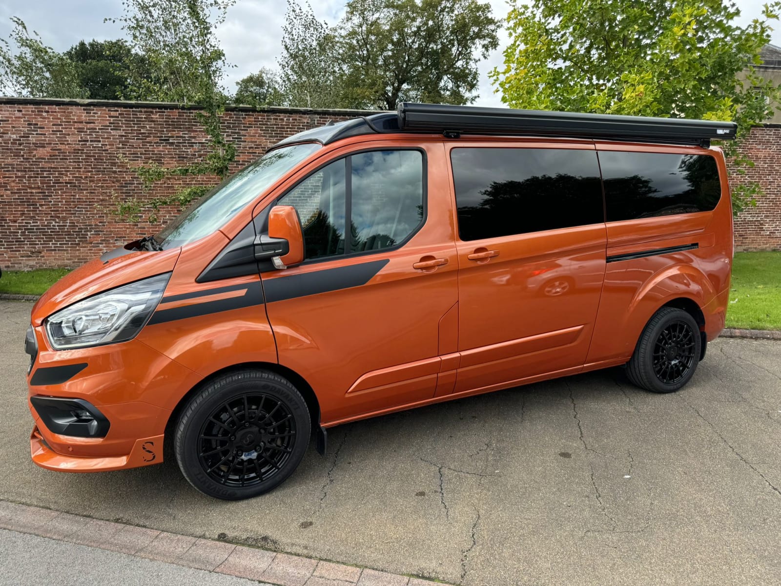 Ford Custom 320 L2 Limited 170ps Auto