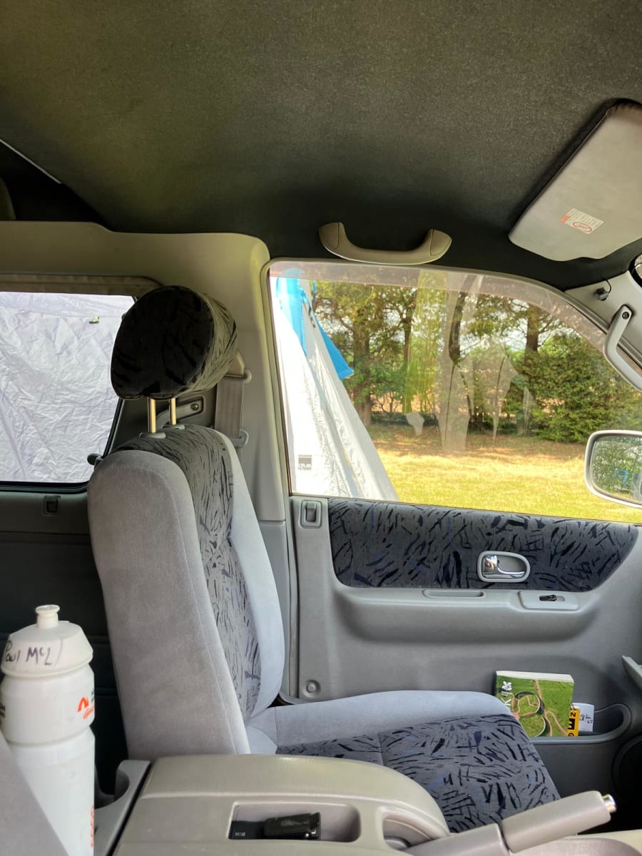 Mazda Bongo Friendlee (automatic) For Sale.