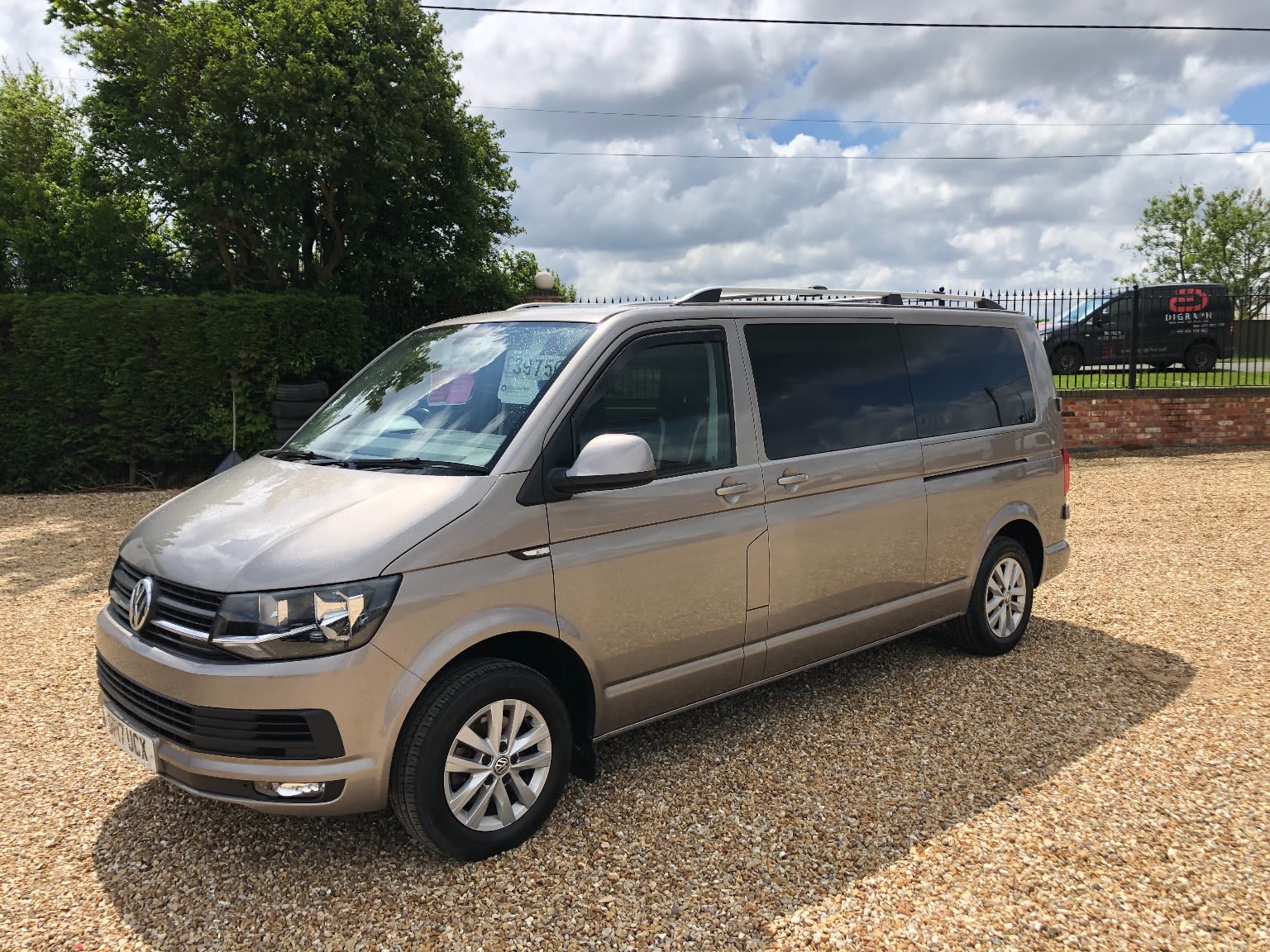 2017 Volkswagen Transporter Beige