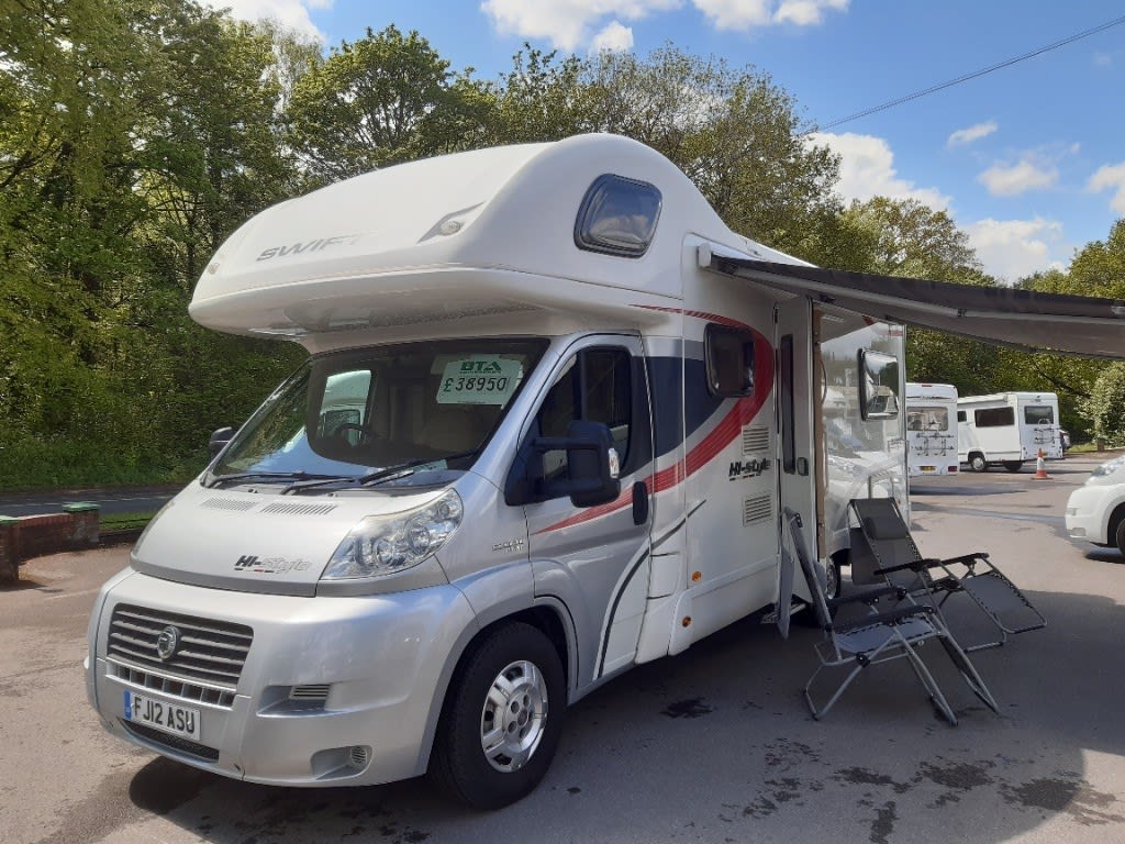 2012 Swift Hi-style 630l Grey