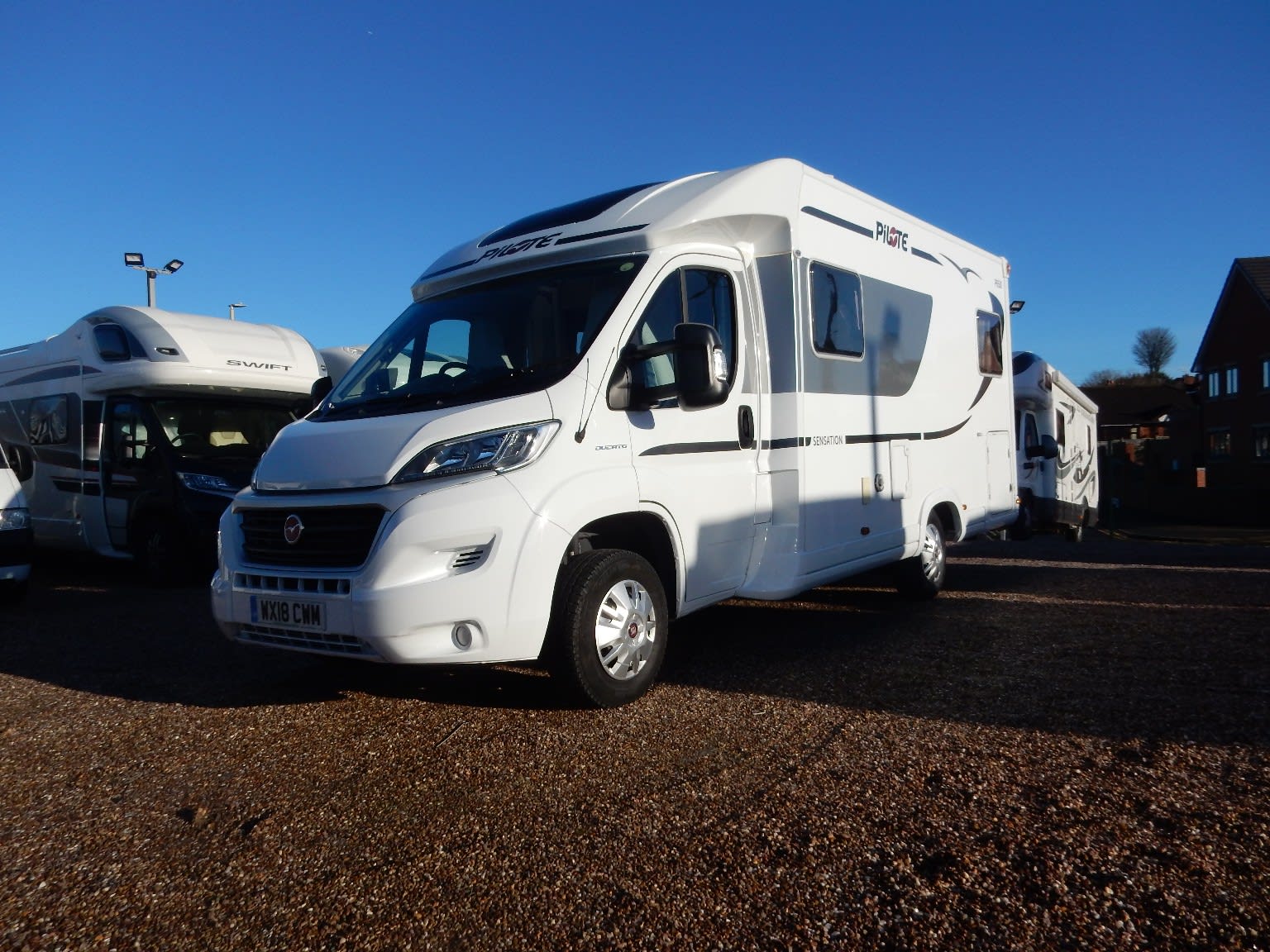2018 Pilote P650 White