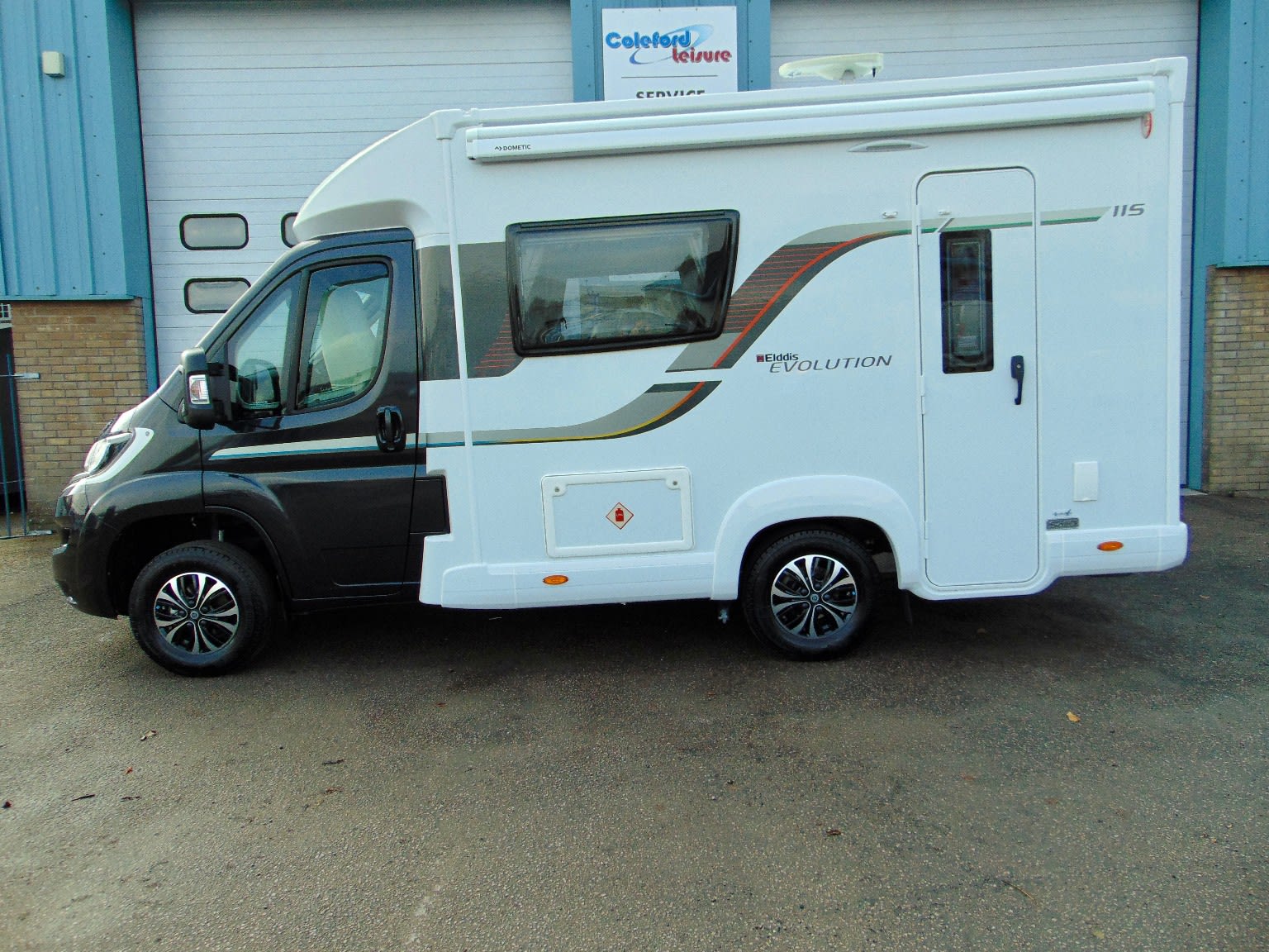 2018 Elddis Evolution Black