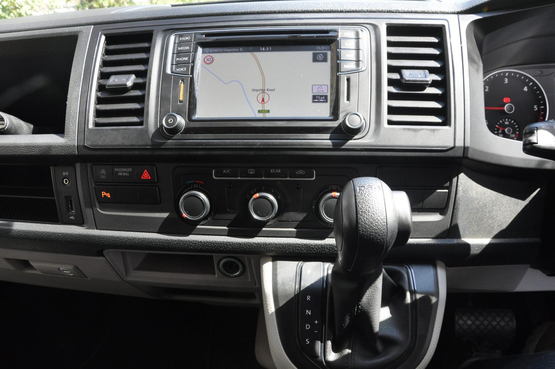 2018 Vw Shuttle Se R Line 9 Seater Lwb Automatic