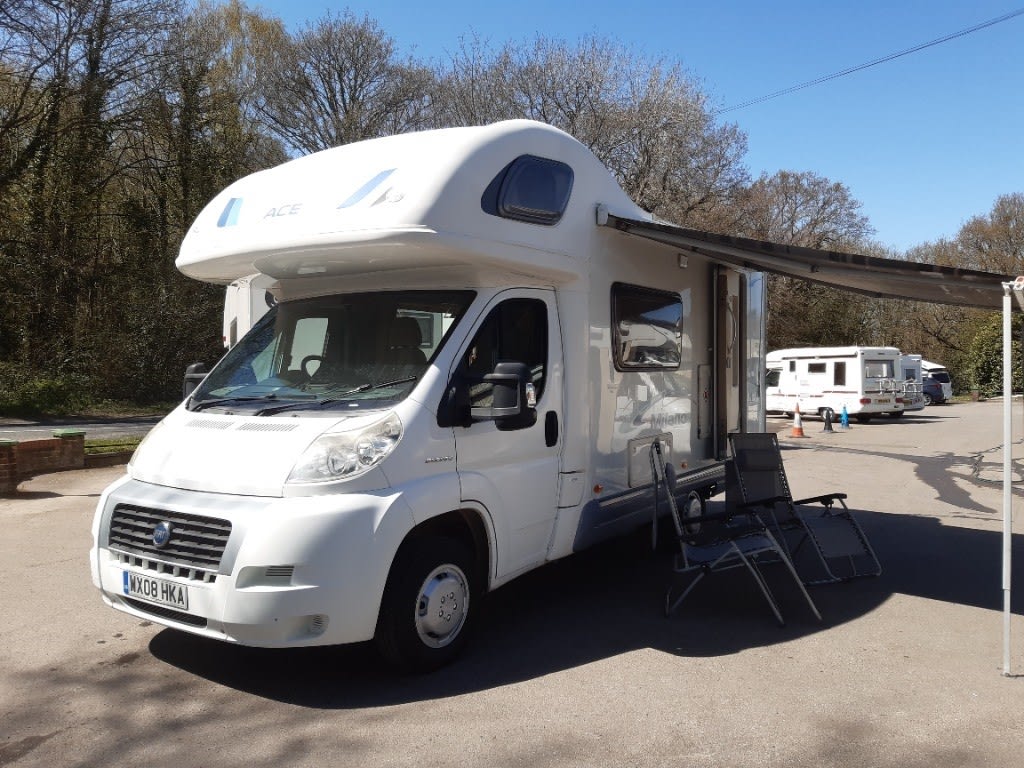2008 Ace Milano White