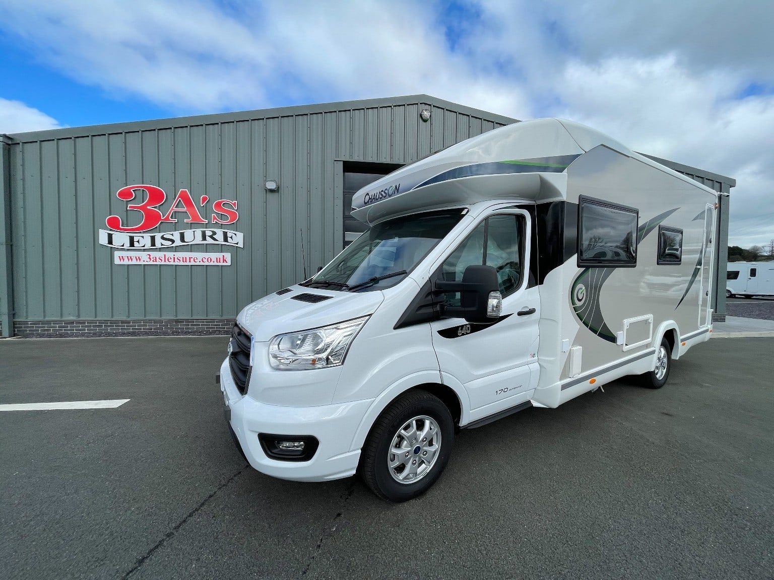 2021 Chausson Titanium