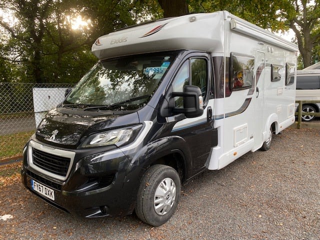 Elddis Autoquest Evolution 196