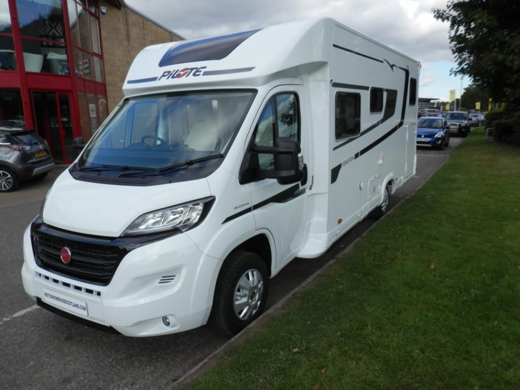 2019 Pilote Sensation P746 White