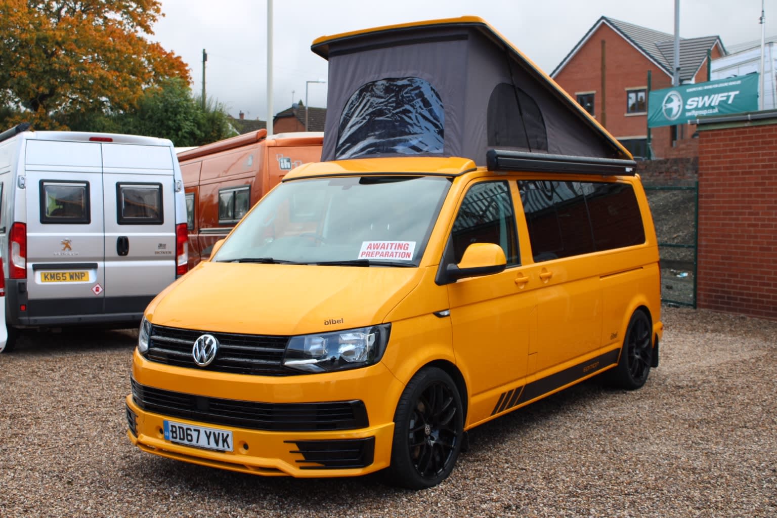 2017 Volkswagen Transporter Yellow