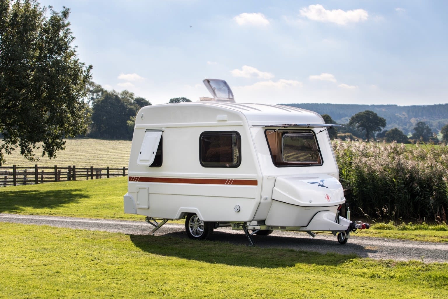 2023 Freedom Jetstream White