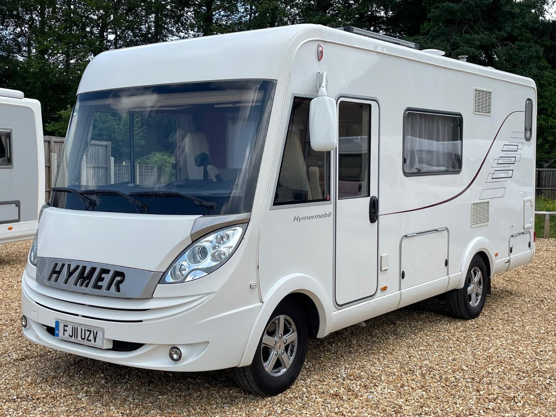 2011 Hymer B544 White