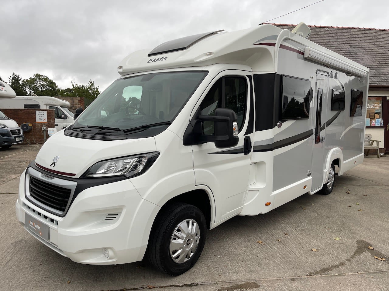 Elddis Encore 254 - Island Bed - End Bedroom - 4 Belted S...