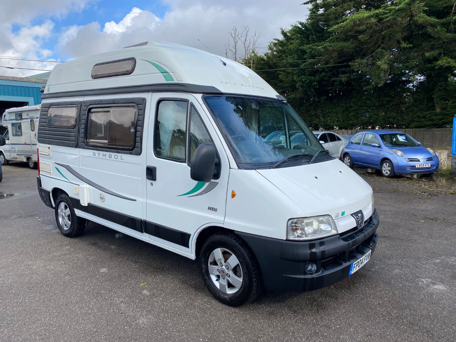 2004 Auto Sleeper Symbol White