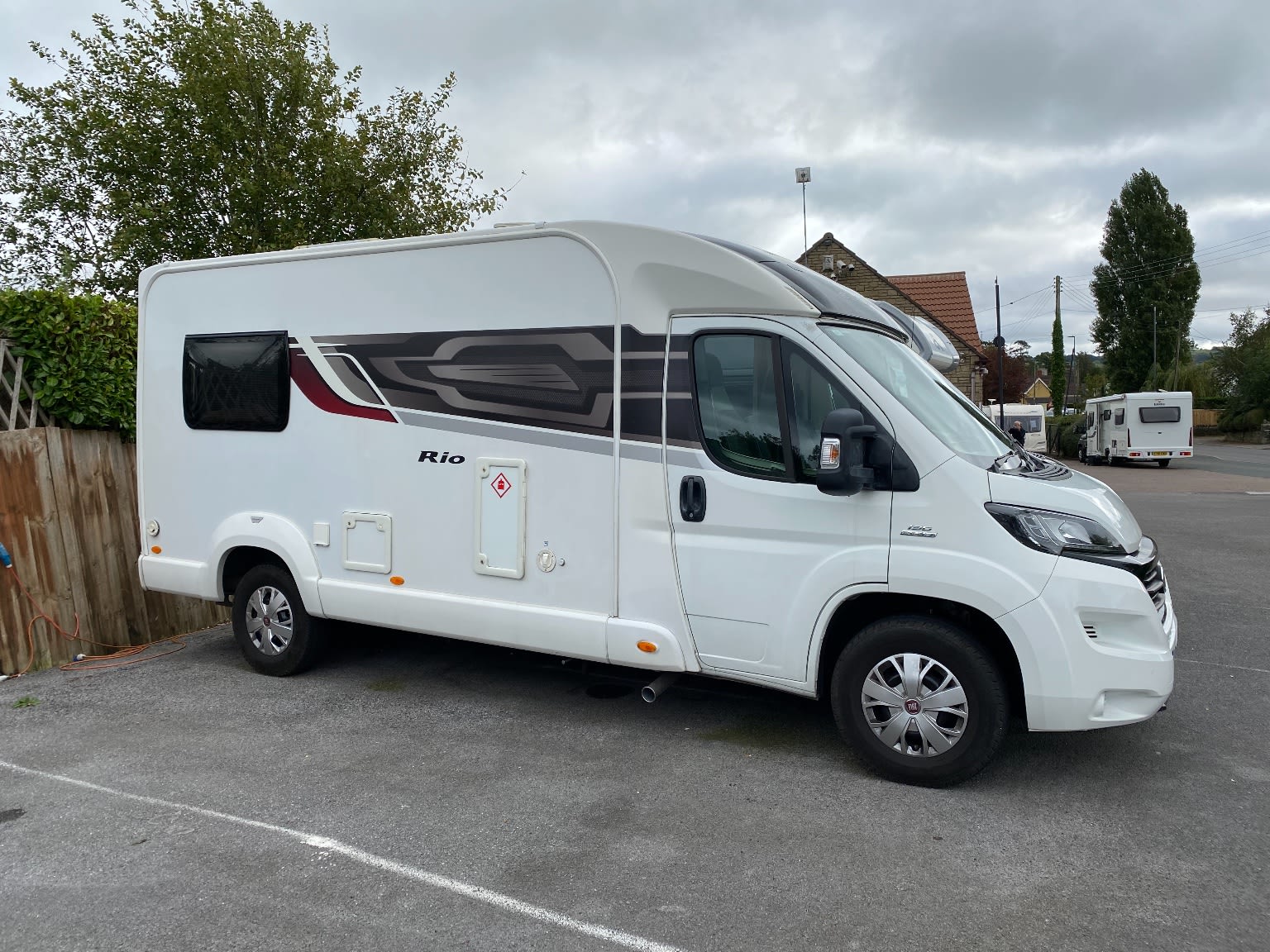 2016 Swift Rio 320 White