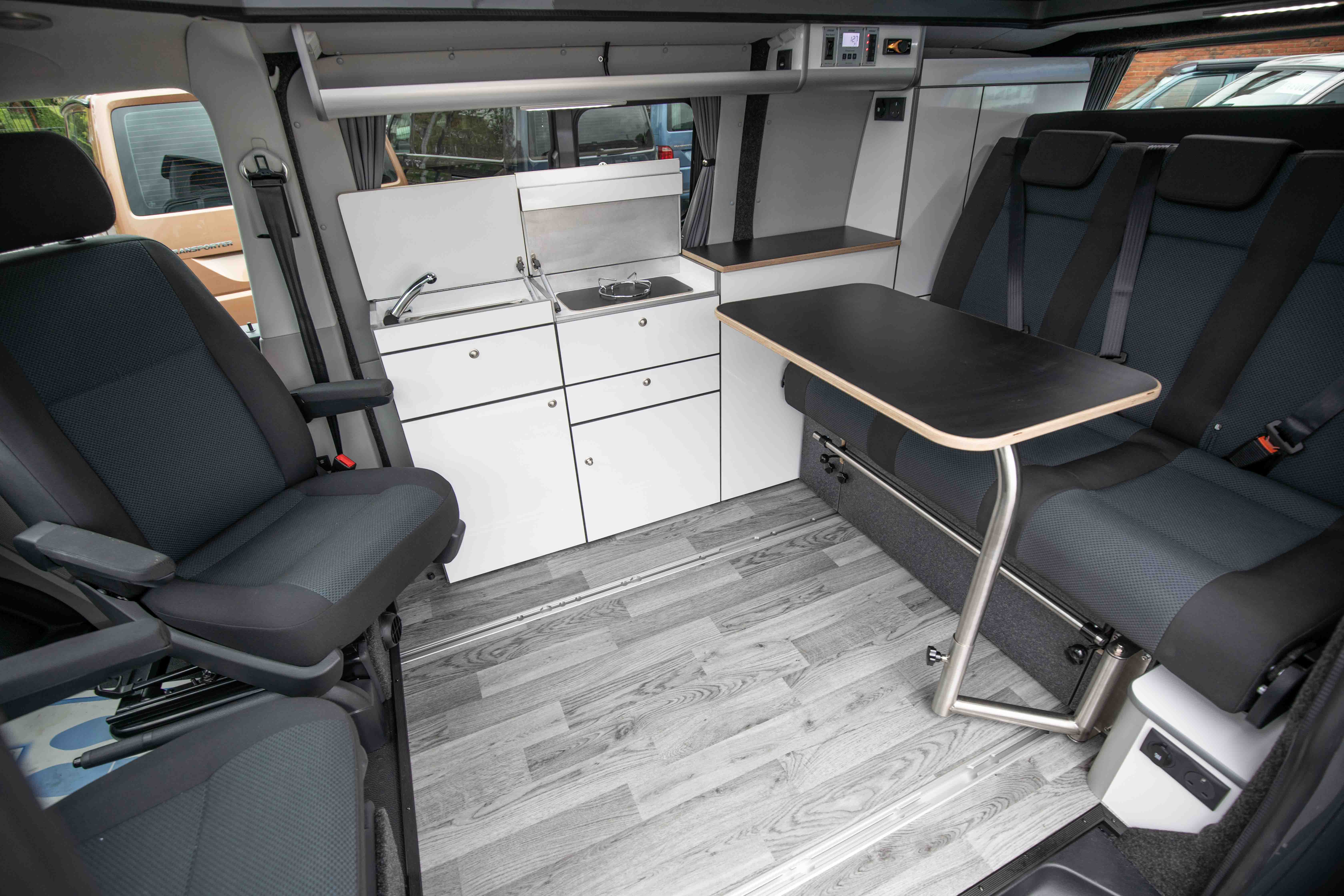 Vw Swb T6.1 To 150 Auto Highline Brand New Cmc Camper Con...