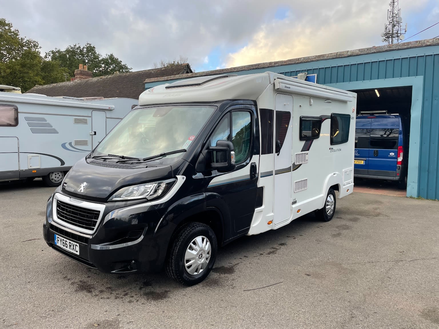 2016 Elddis Evolution Black