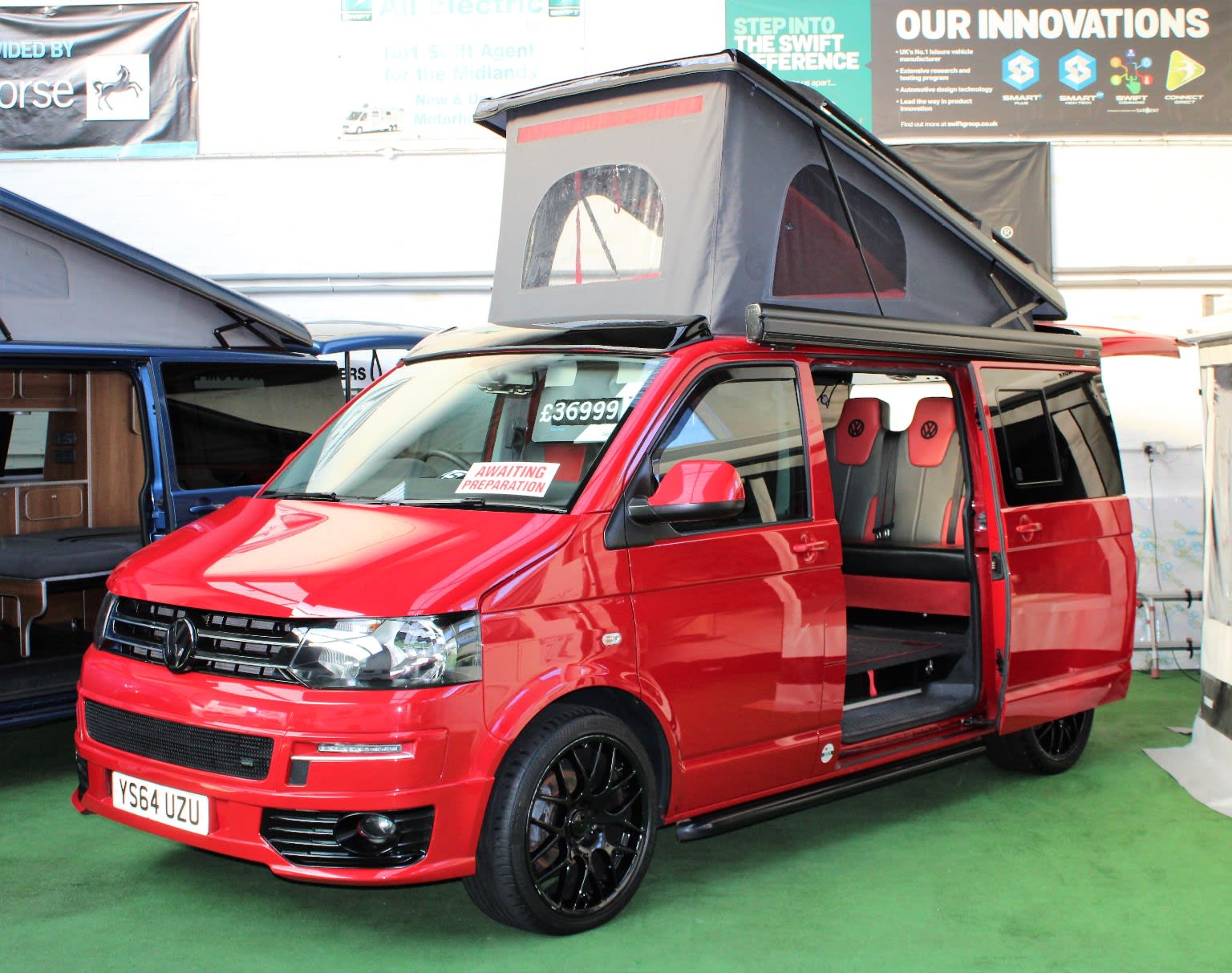 2014 Volkswagen Transporter Red
