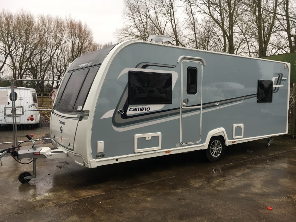 2017 Compass 550 Camino