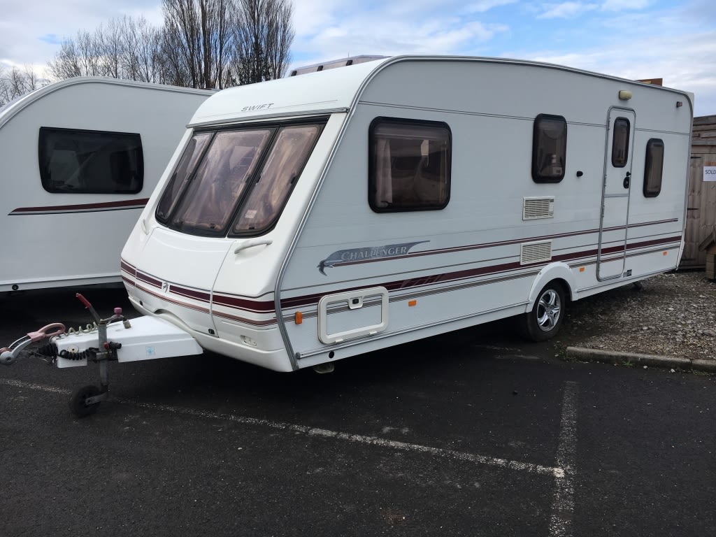 2001 Swift Challenger 550se 5 Berth