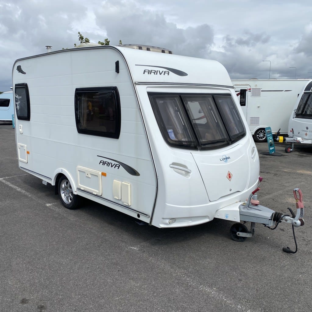 2011 Lunar Ariva Caravan