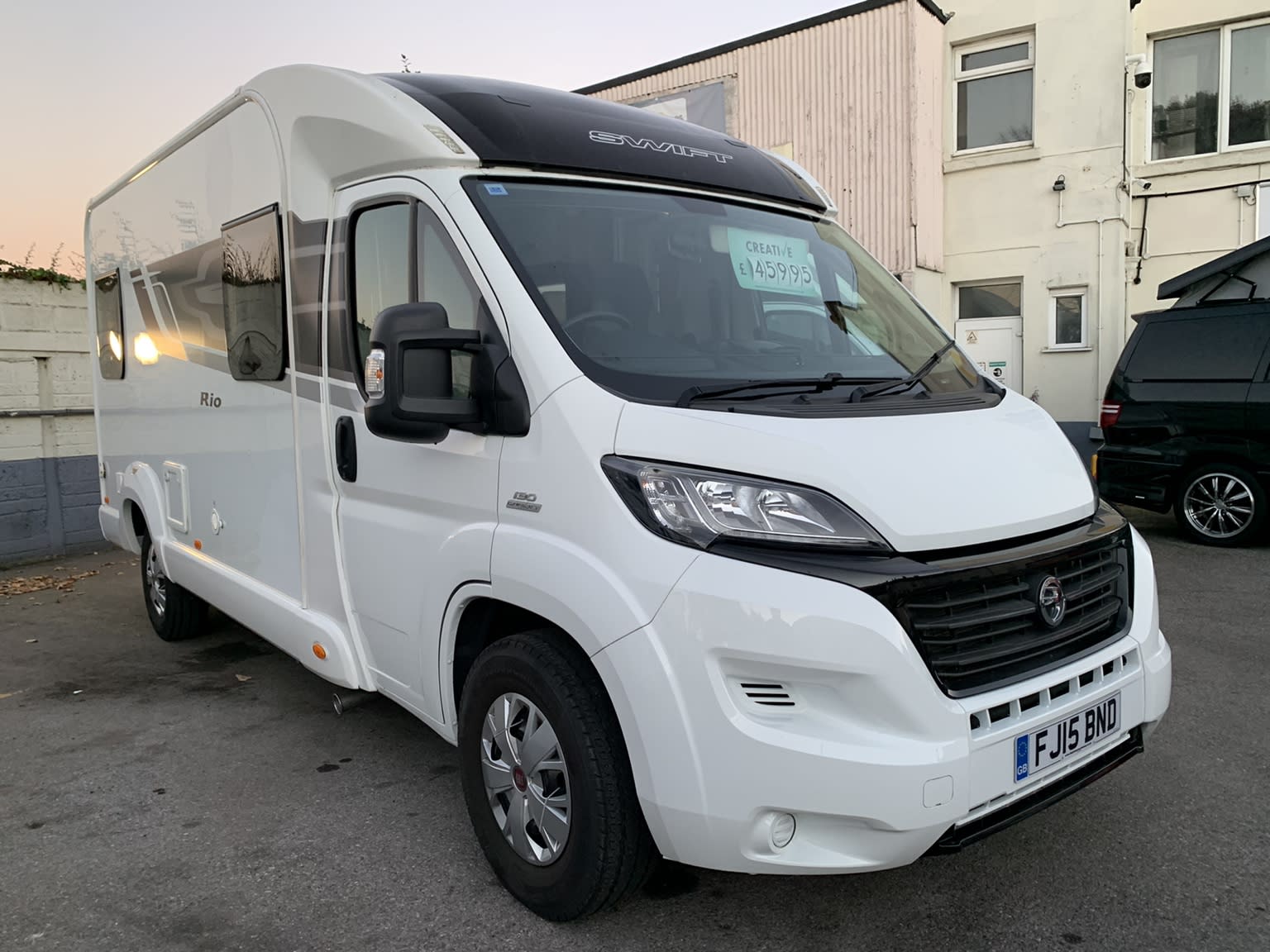 2015 Swift Rio 340 White