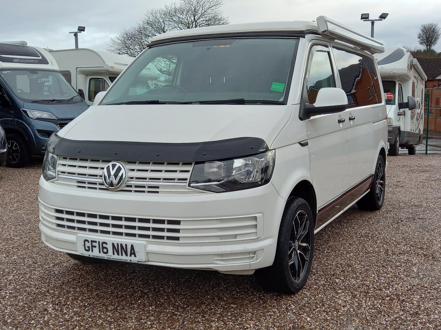 2016 Volkswagen Transporter T28 White
