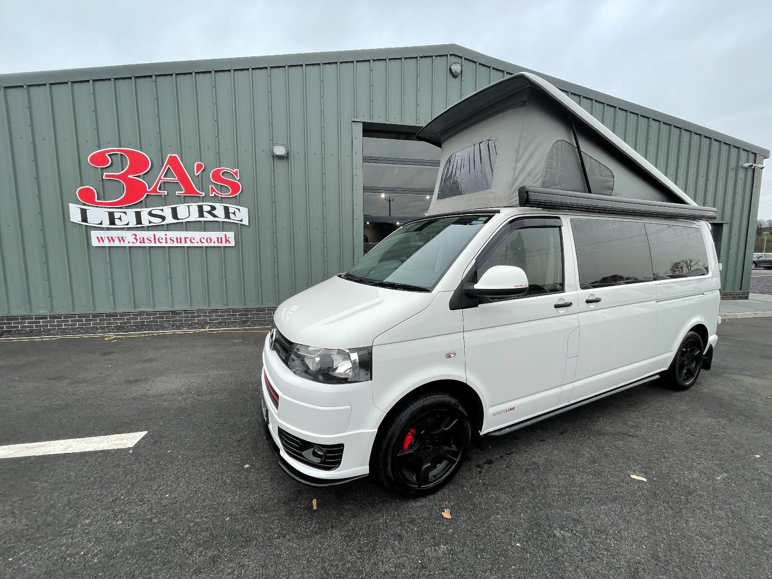 2011 Volkswagen Transporter White
