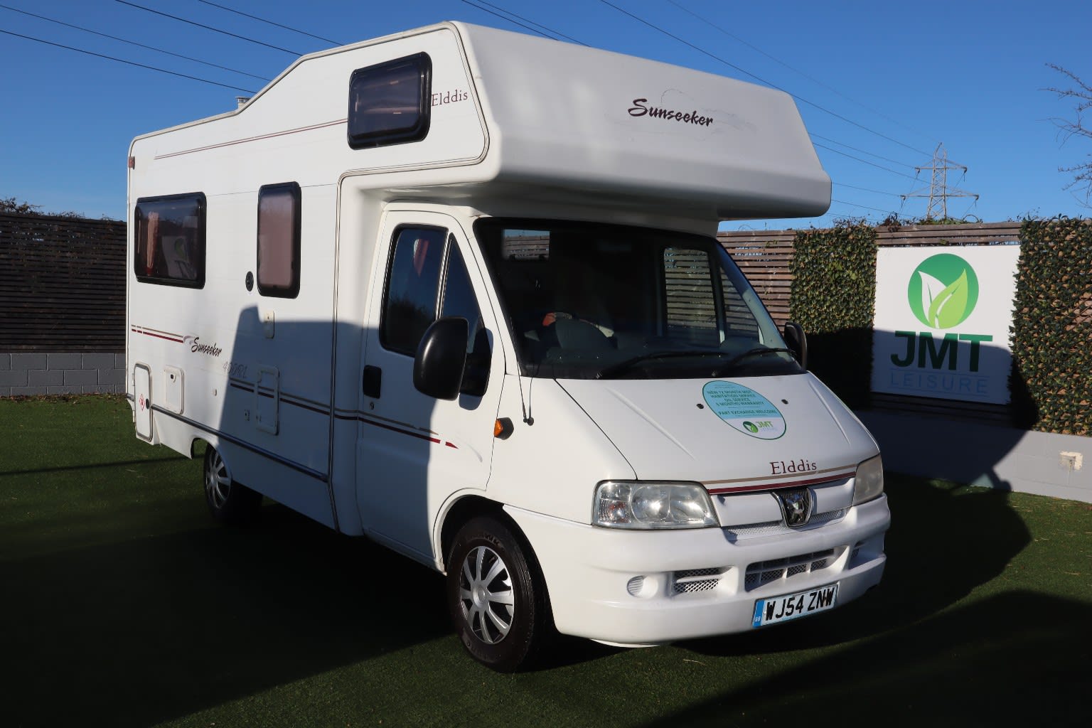 2004 Elddis Sunseeker 400 White
