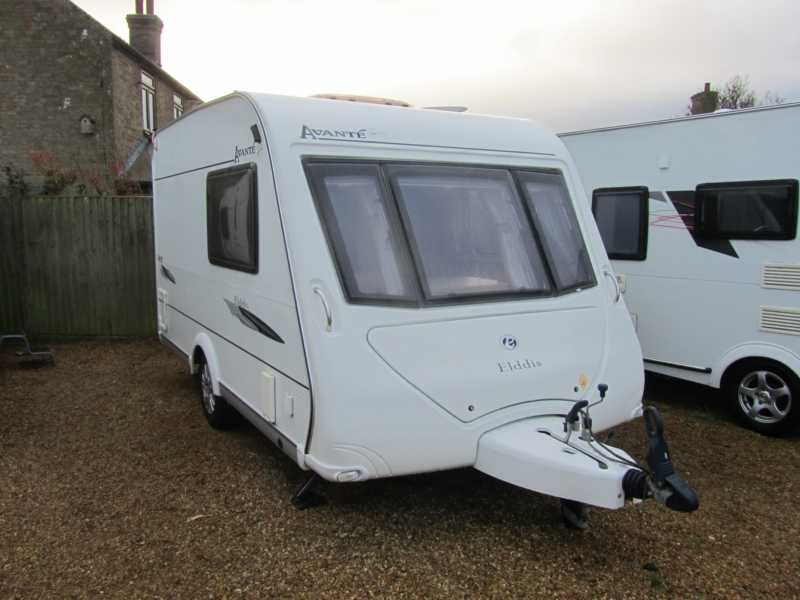 2008 Elddis Avante White