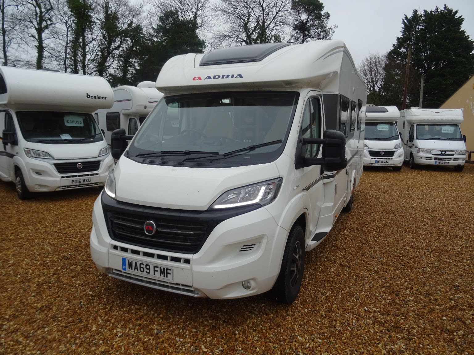 2019 Adria Matrix M670sl White