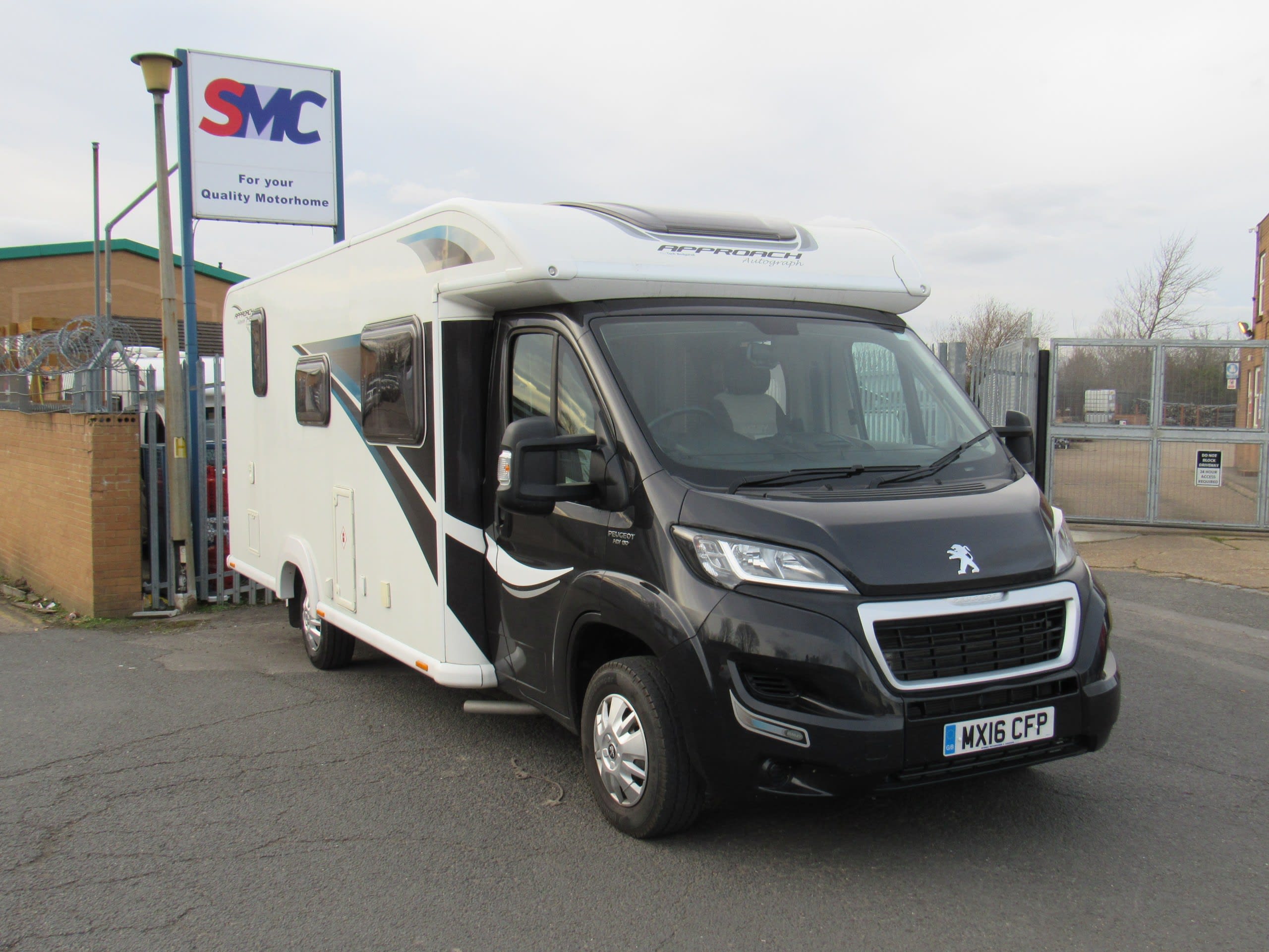 2016 Bailey Approach 745