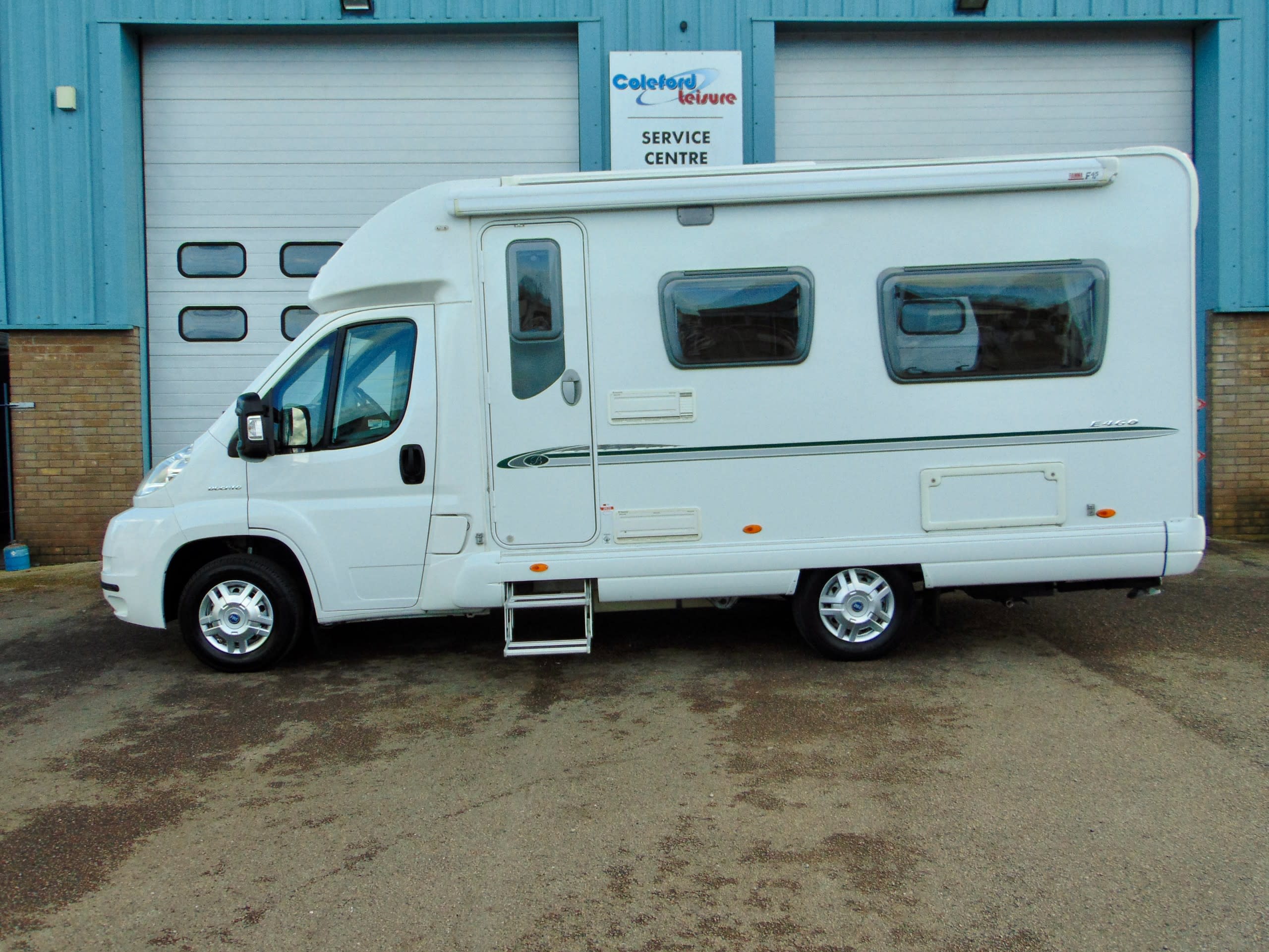 2006 Bessacarr E460 White