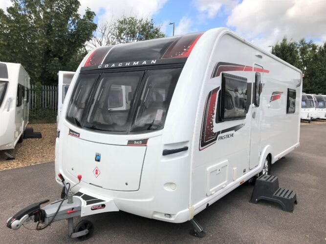 Coachman Pastiche 545