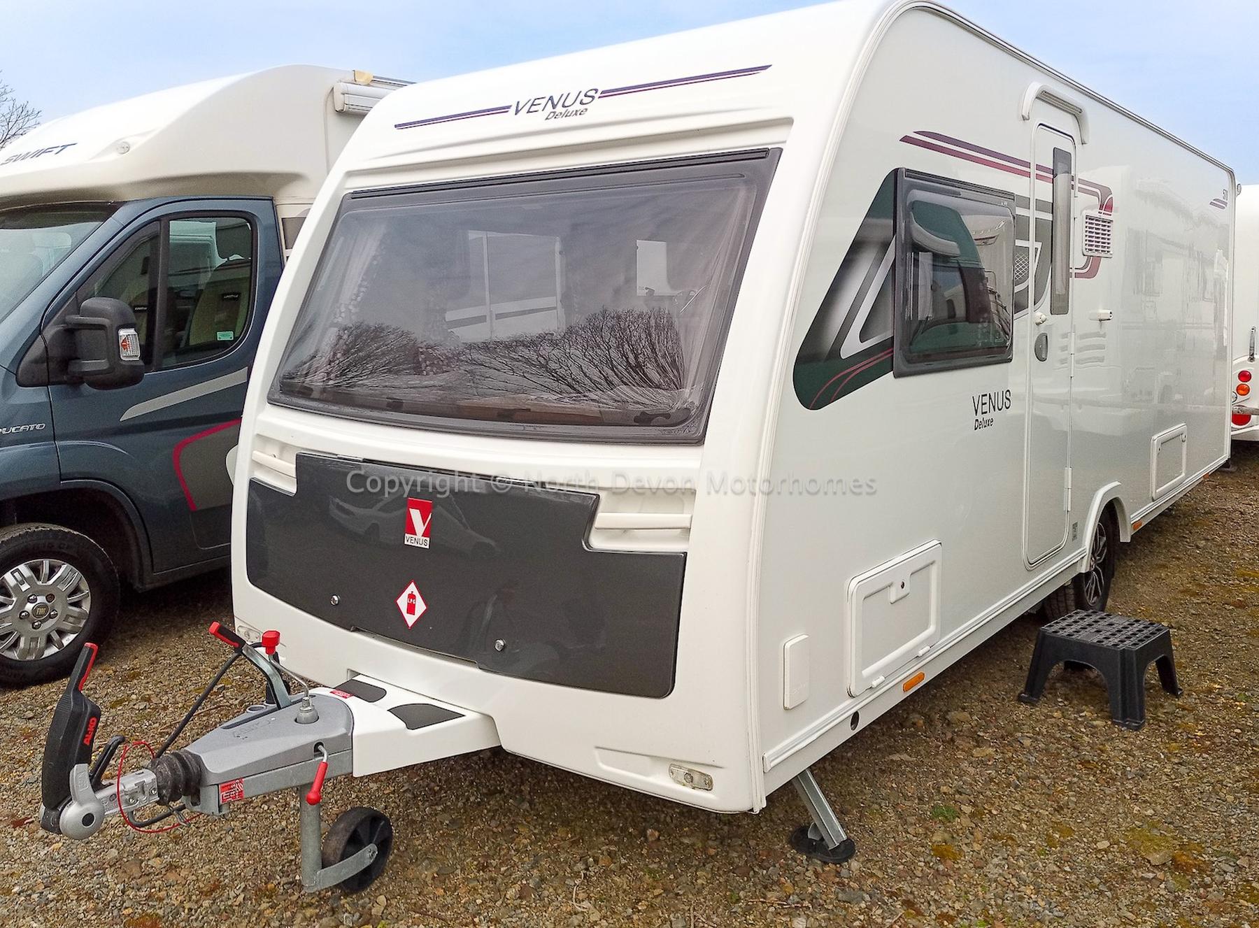 Lunar Venus 570/4 Deluxe, 4 Berth Touring Caravan, Island...