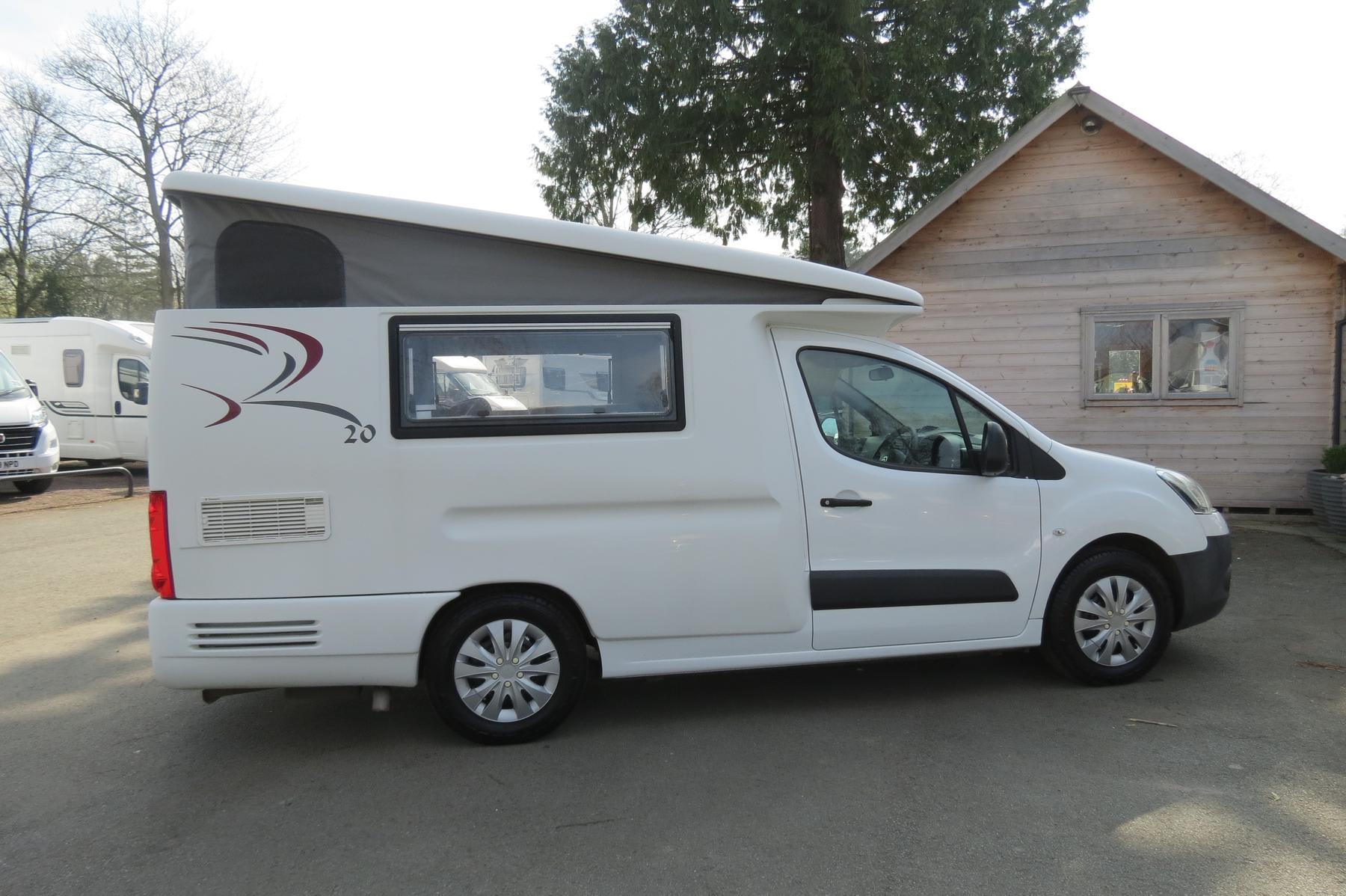 Romahome R20 (pop-top)