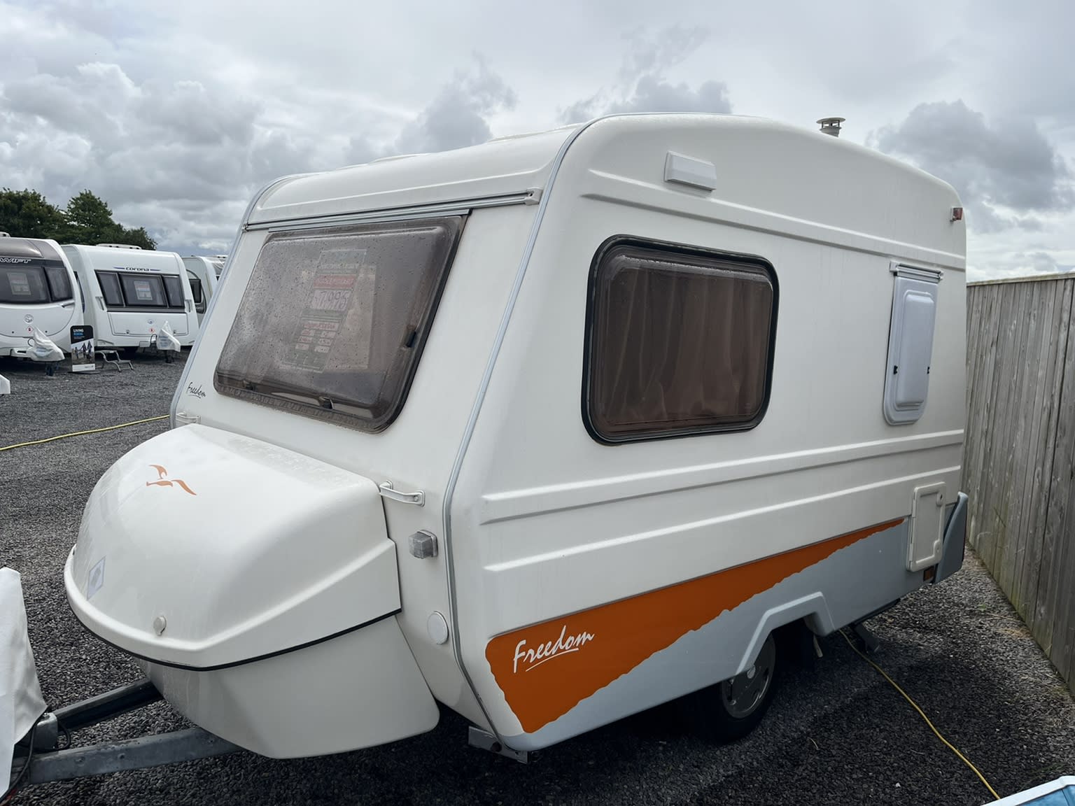 2006 Freedom Jetstream White