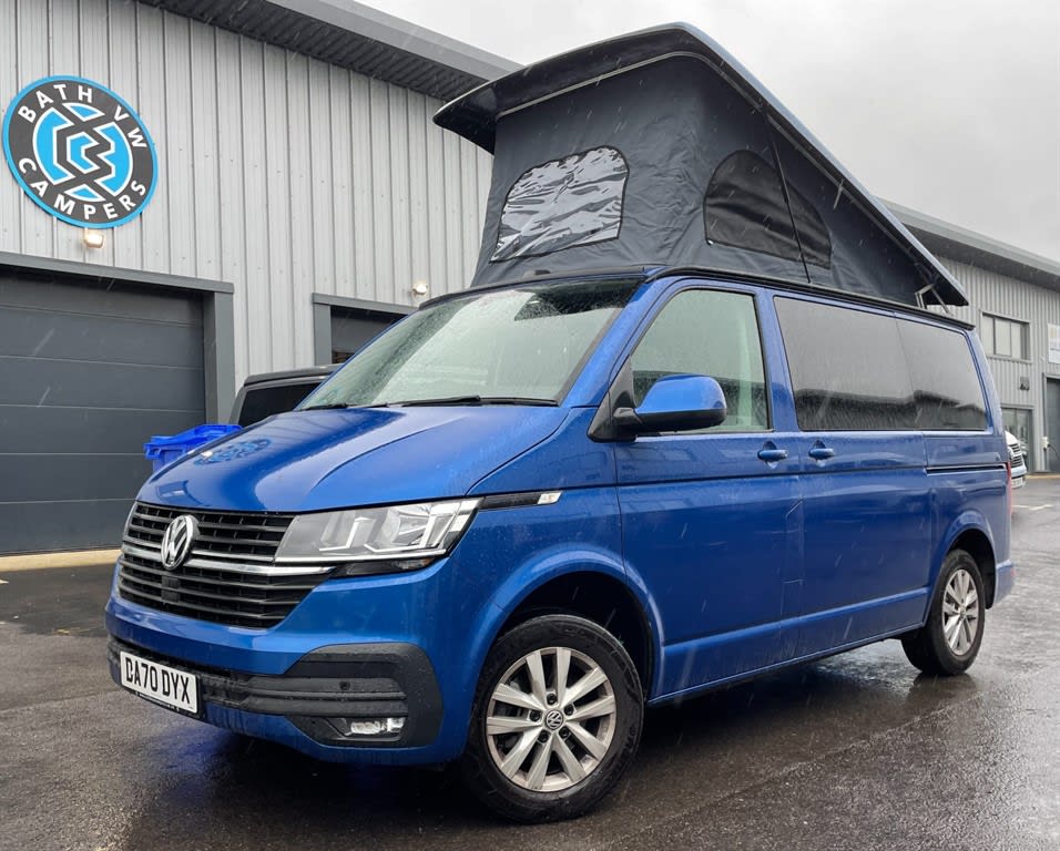 2020 Volkswagen Transporter Blue