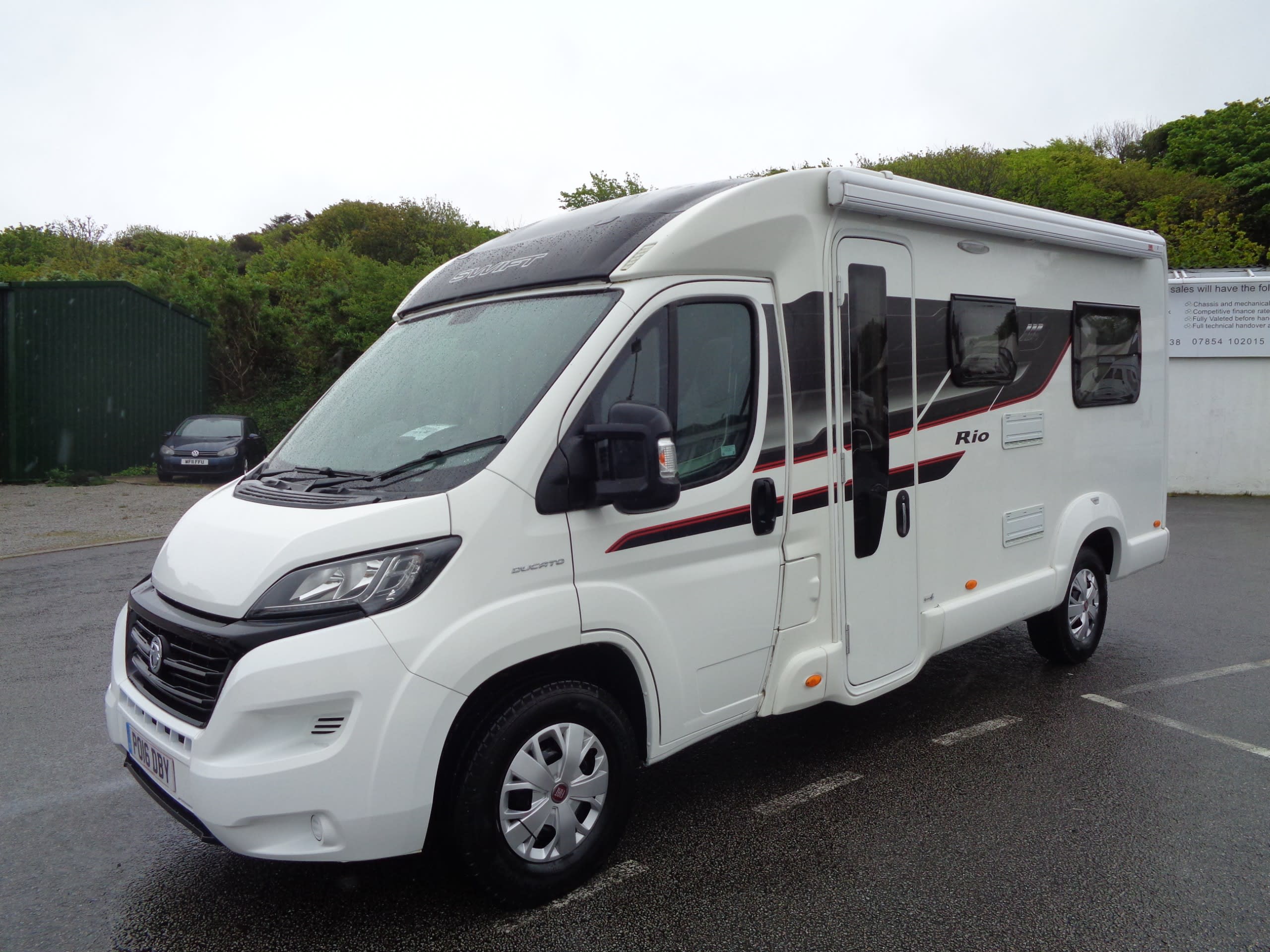2016 Swift Rio 320 White
