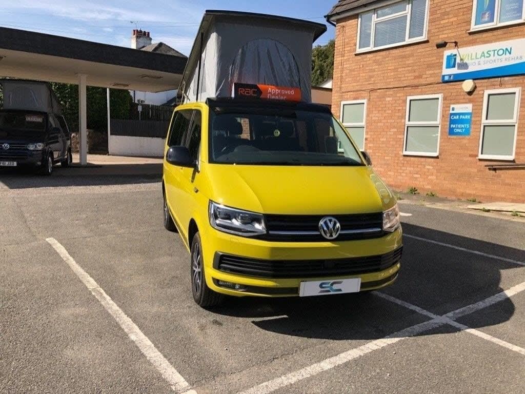 2019 Volkswagen Transporter Yellow