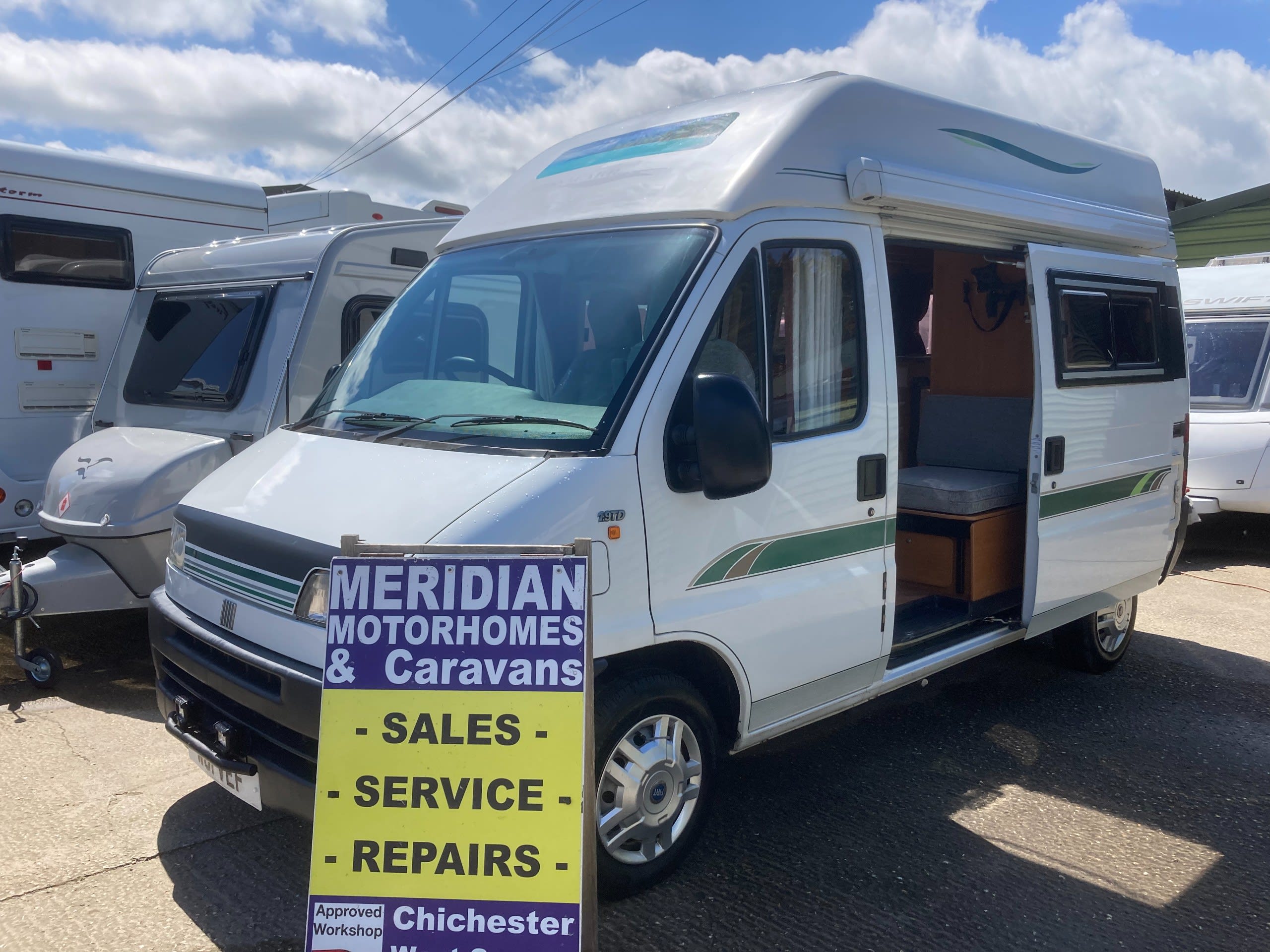 2000 Bessacarr E350 White