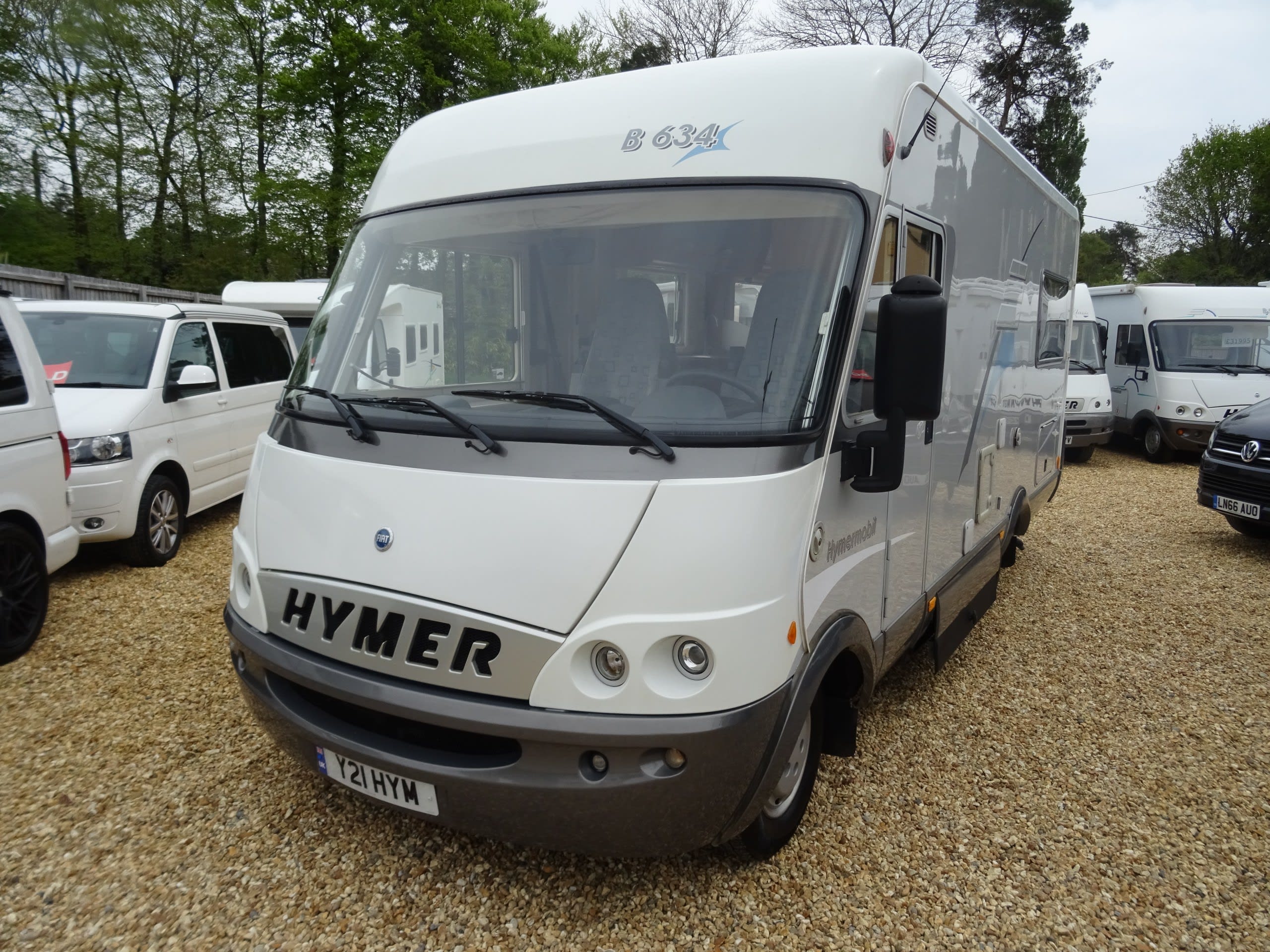 2004 Hymer B634 White